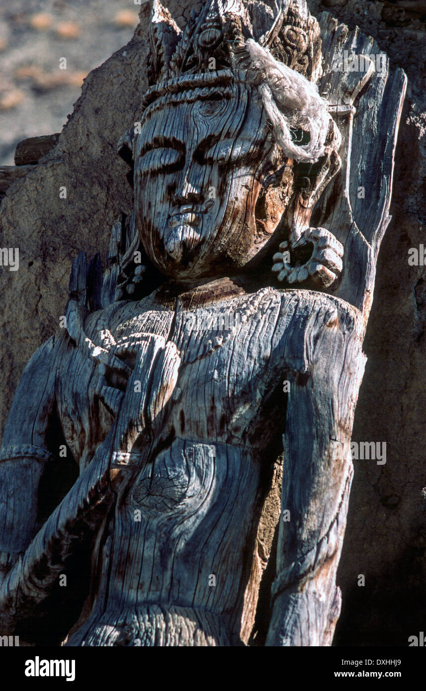 Ladakh mountains himalayas at 13,000 ft wooden carved statue juniper ...