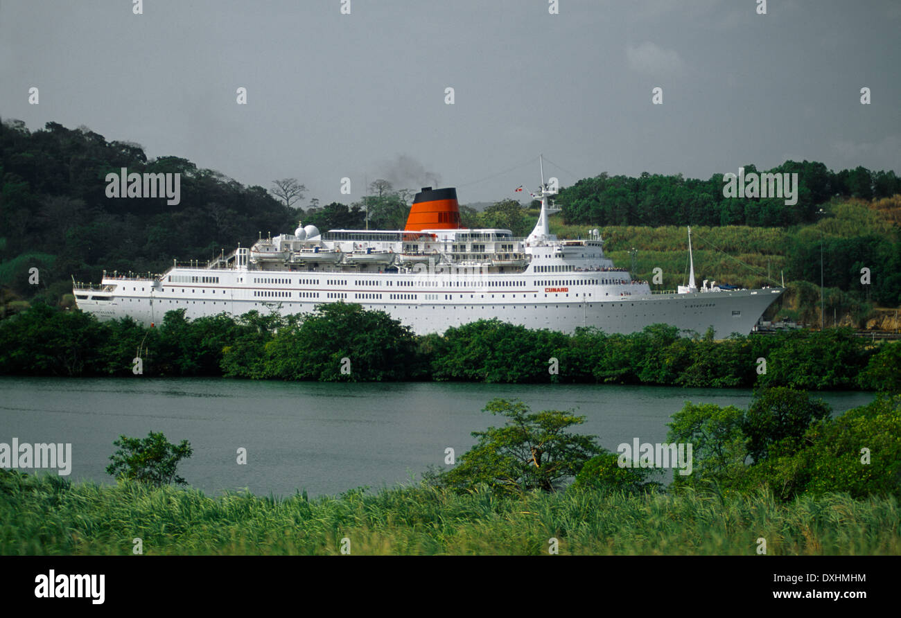 Panama Canal Ship "vistafiord Stock Photo - Alamy