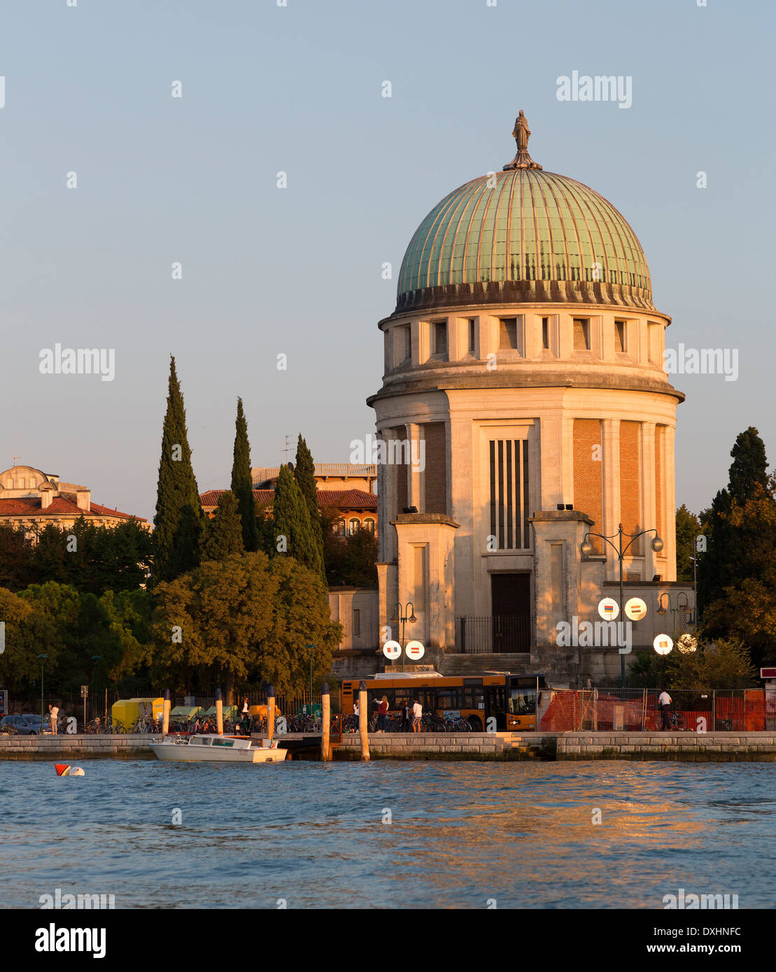 Venice italy lido island hi-res stock photography and images - Alamy