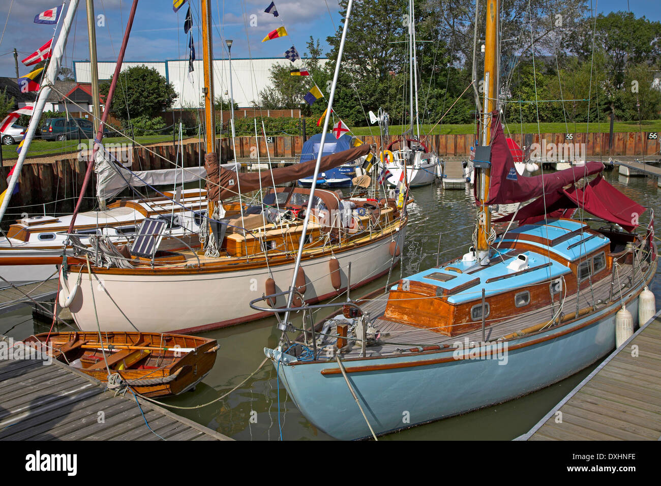Ragged robin arthur ransome sailing boat hi-res stock photography and ...