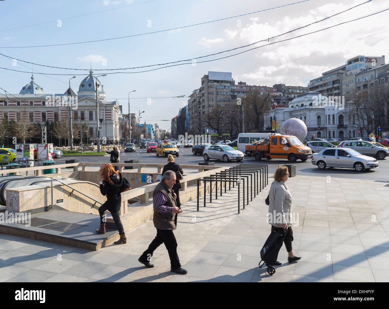 University square underground hi-res stock photography and images - Alamy