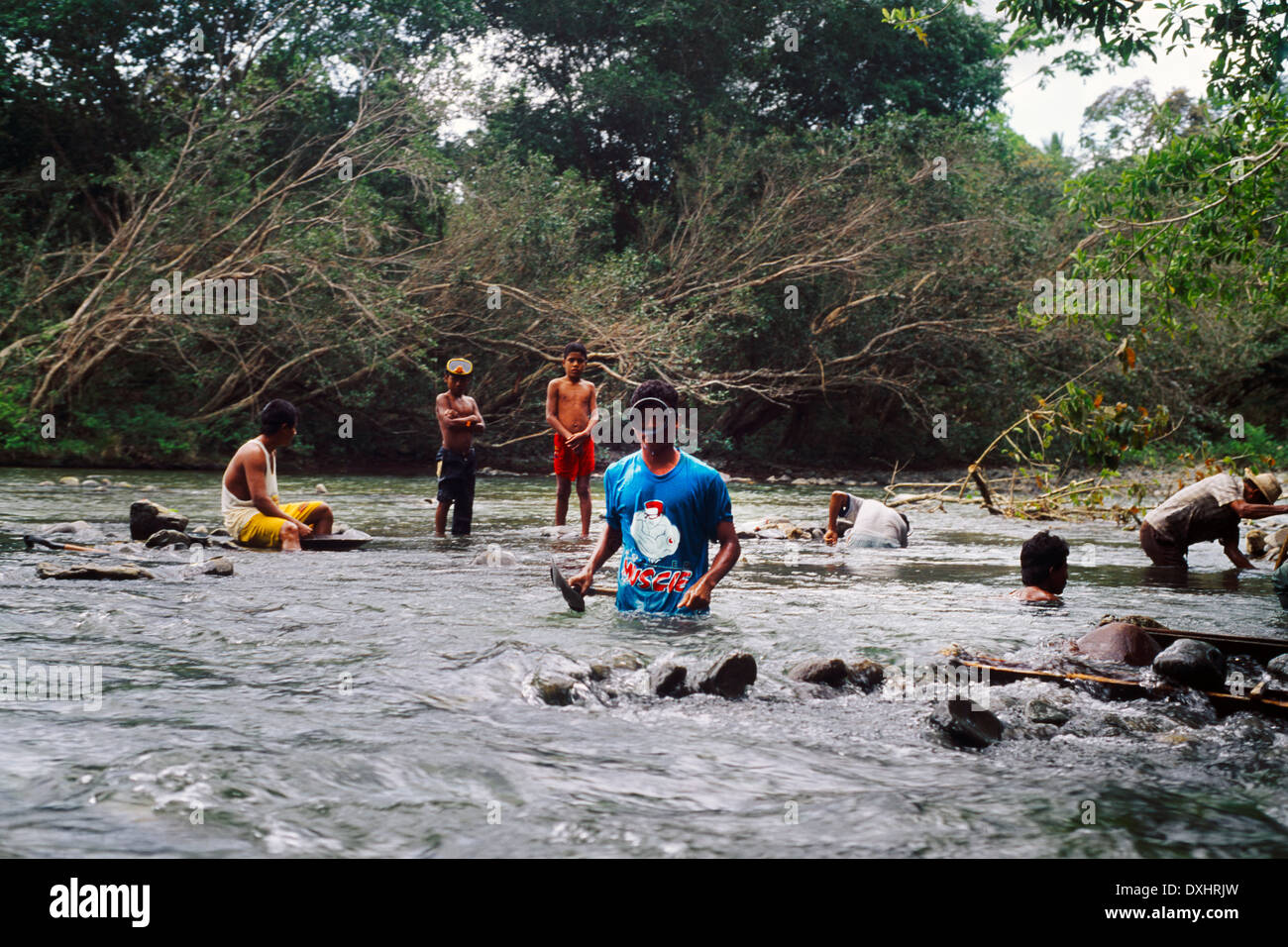 Choco indians panama hi-res stock photography and images - Alamy