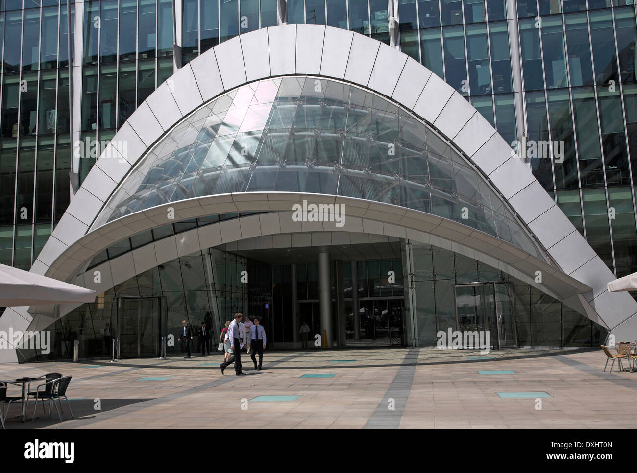 Building entrance england hi-res stock photography and images - Alamy