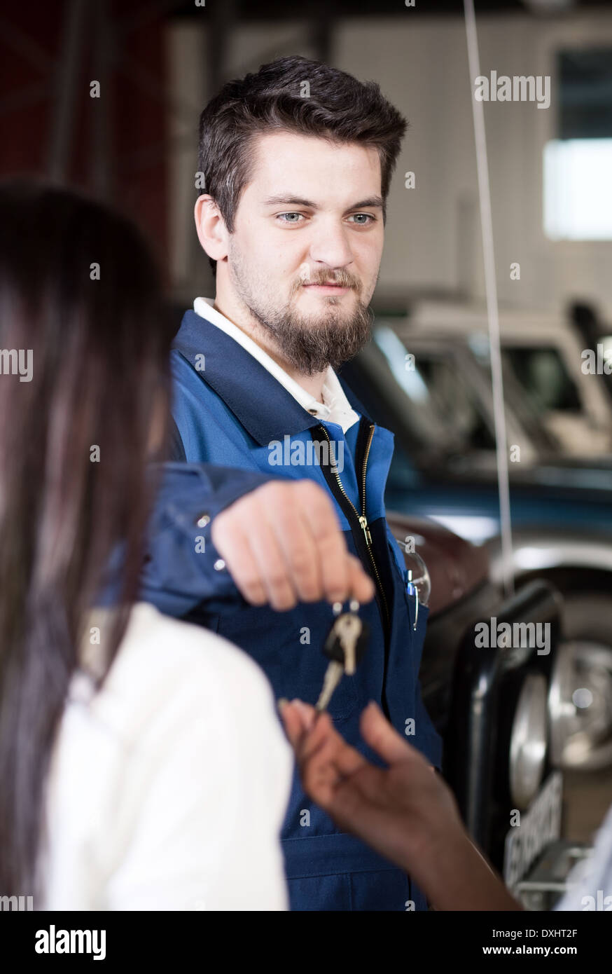 Giving keys back hi-res stock photography and images - Alamy