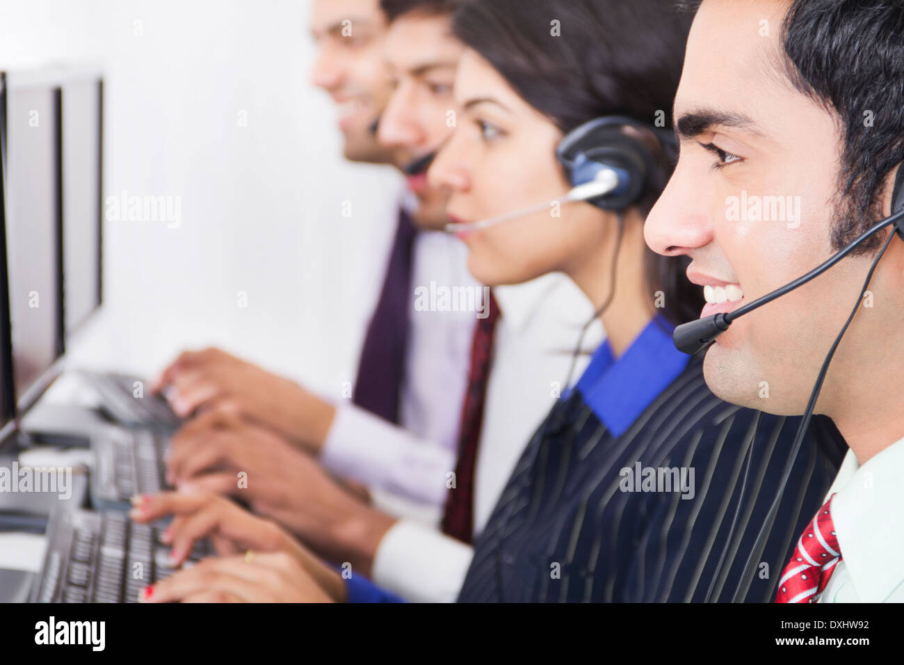 Inside indian call centre office hi-res stock photography and images ...