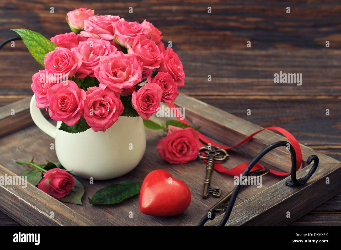 Rose heart bouquet hi-res stock photography and images - Alamy