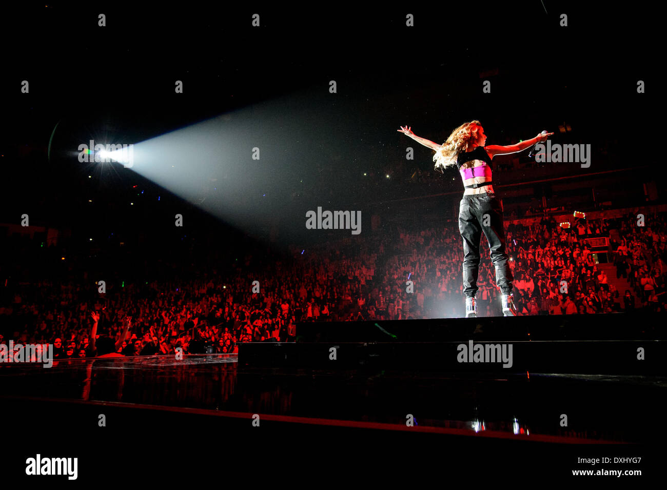 English singer songwriter rapper hi-res stock photography and images ...