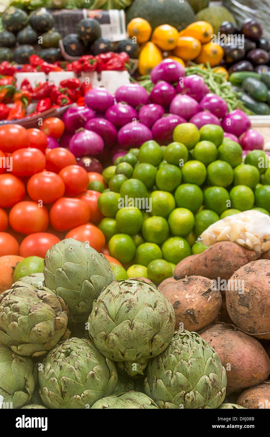 Fresh fruits at a market Stock Photo - Alamy