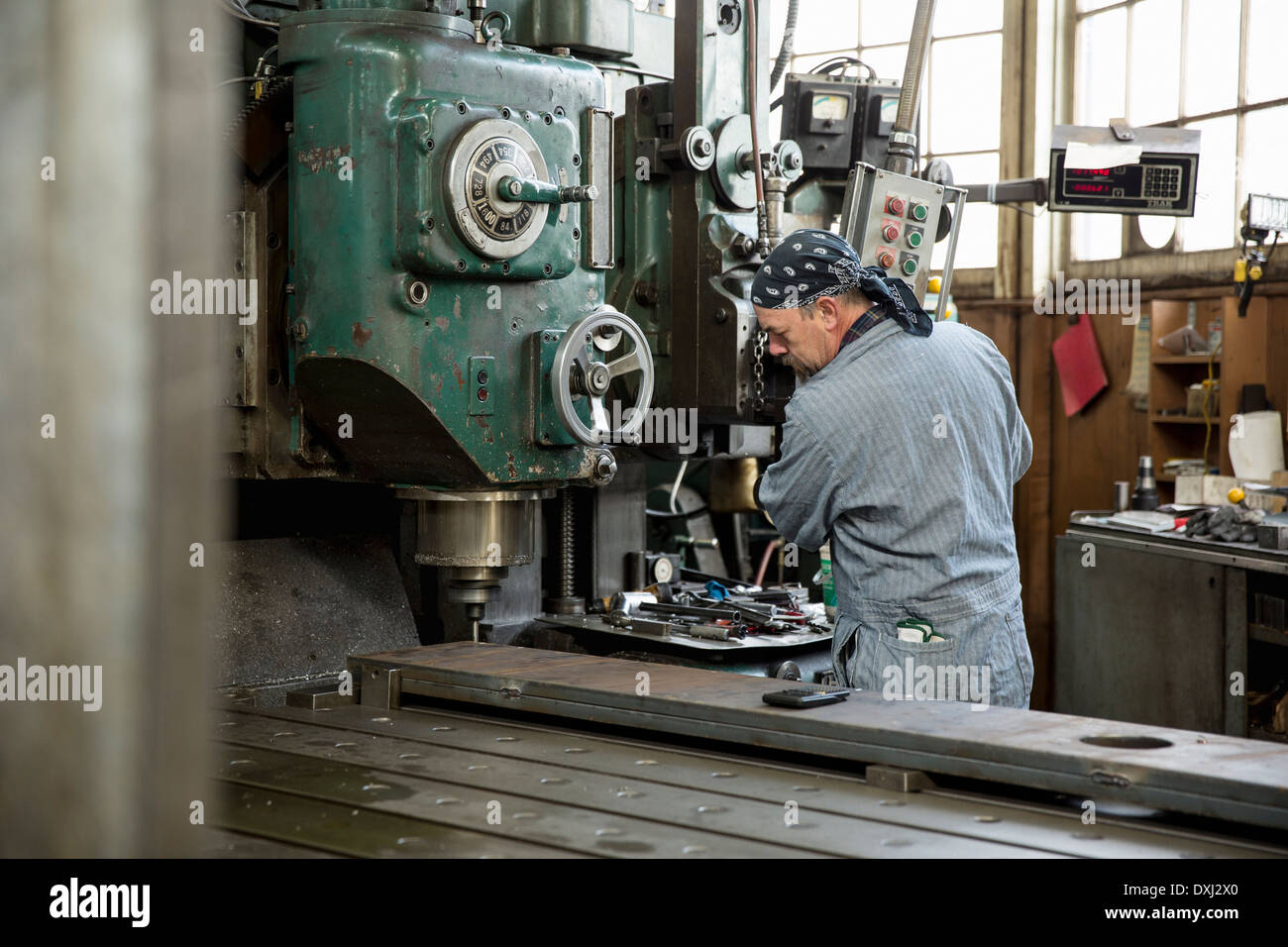 Focusing apparatus hi-res stock photography and images - Alamy