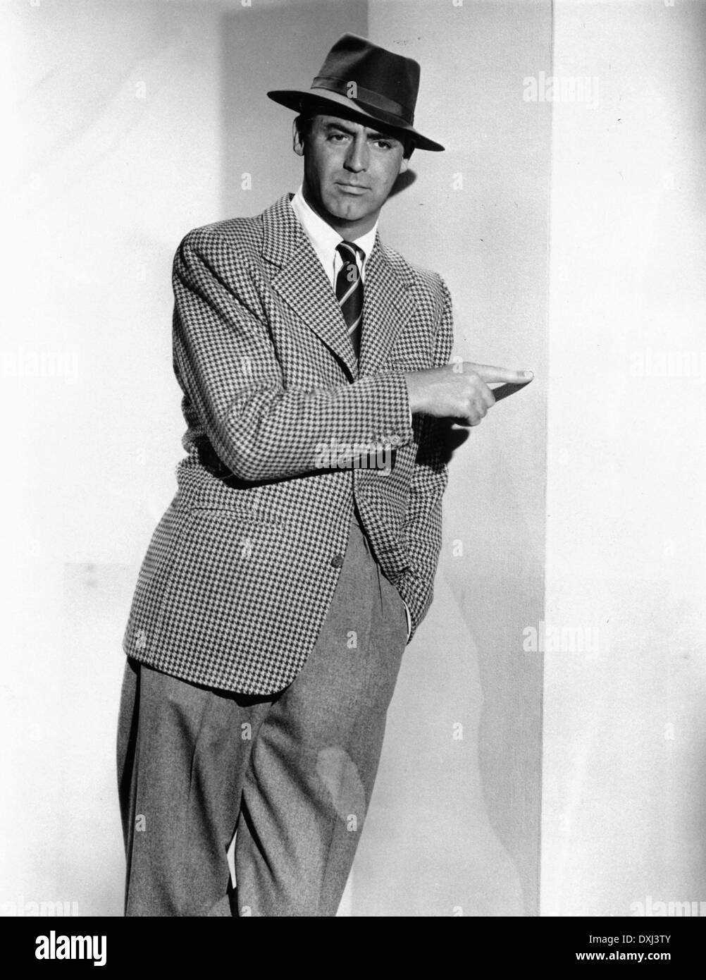 THE BACHELOR AND THE BOBBY-SOXER Stock Photo - Alamy