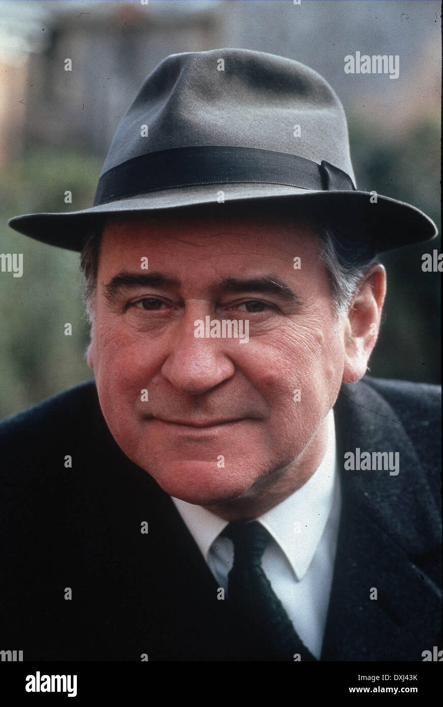 Ruth rendell hi-res stock photography and images - Alamy