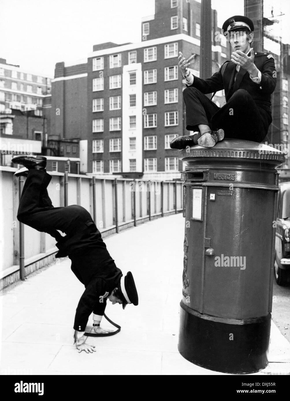 Bedazzled 1967 hi-res stock photography and images - Alamy