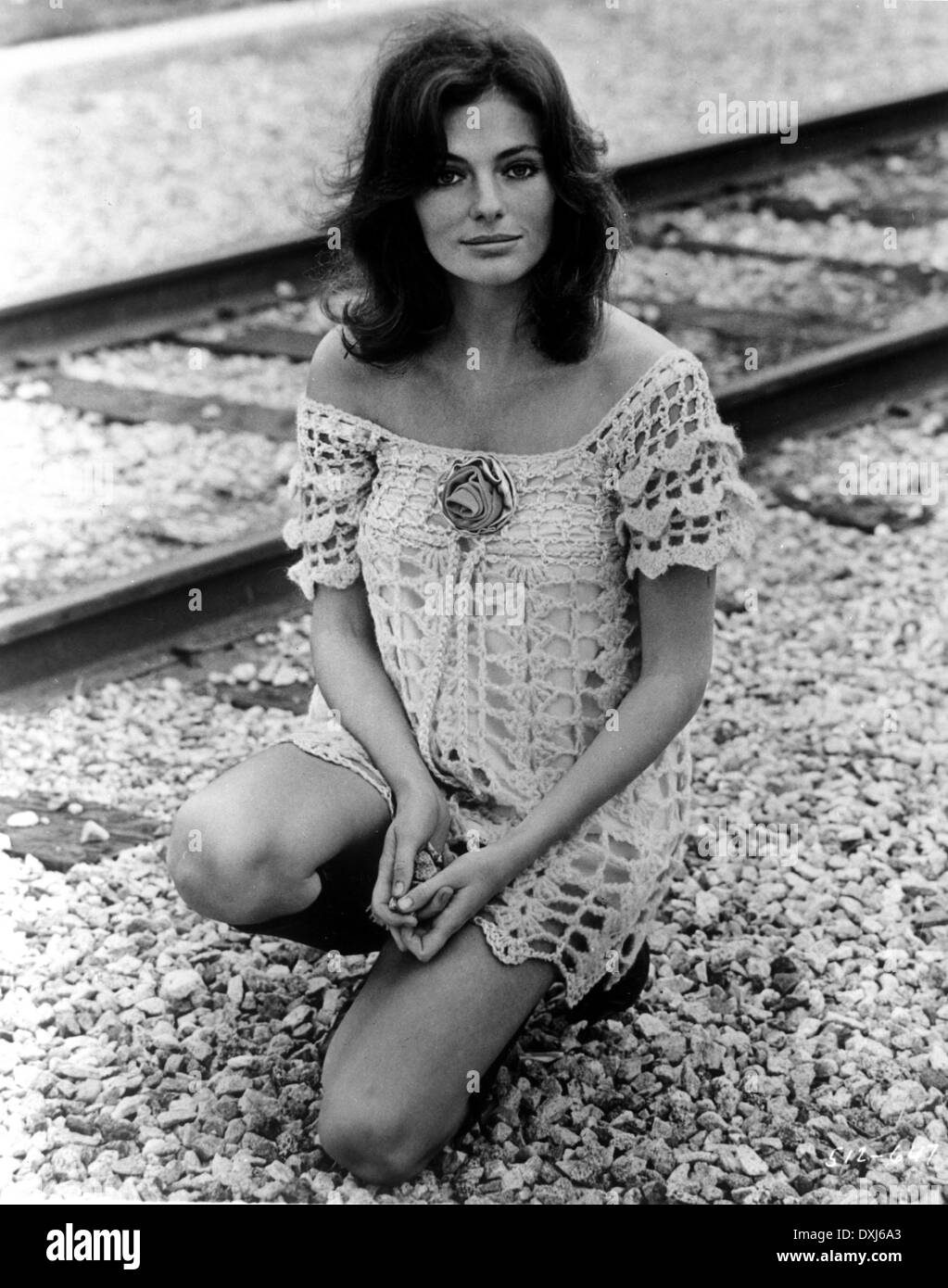 Bullitt 1968 jacqueline bisset hi-res stock photography and images - Alamy