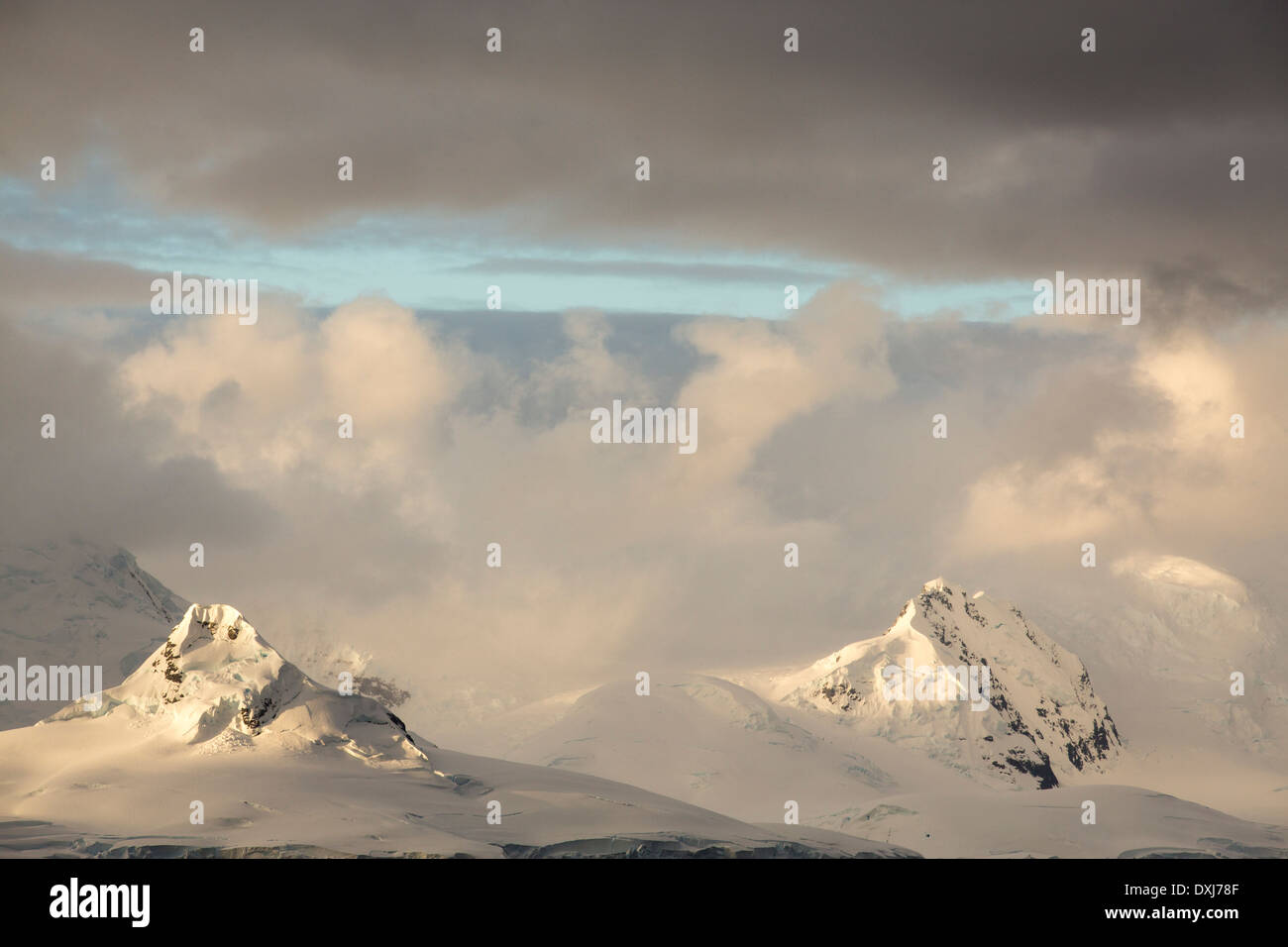 Graham land hi-res stock photography and images - Alamy