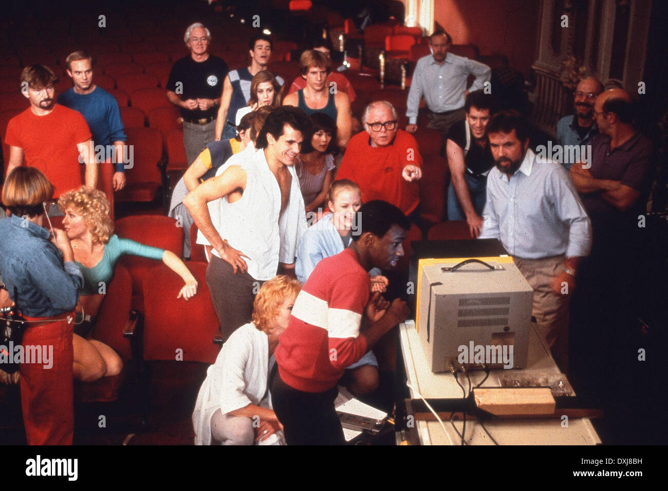 Chorus line 1985 hi-res stock photography and images - Alamy