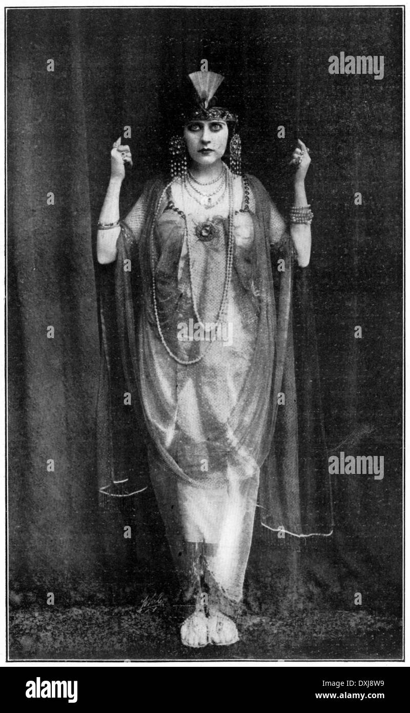 Helen gardner hi-res stock photography and images - Alamy