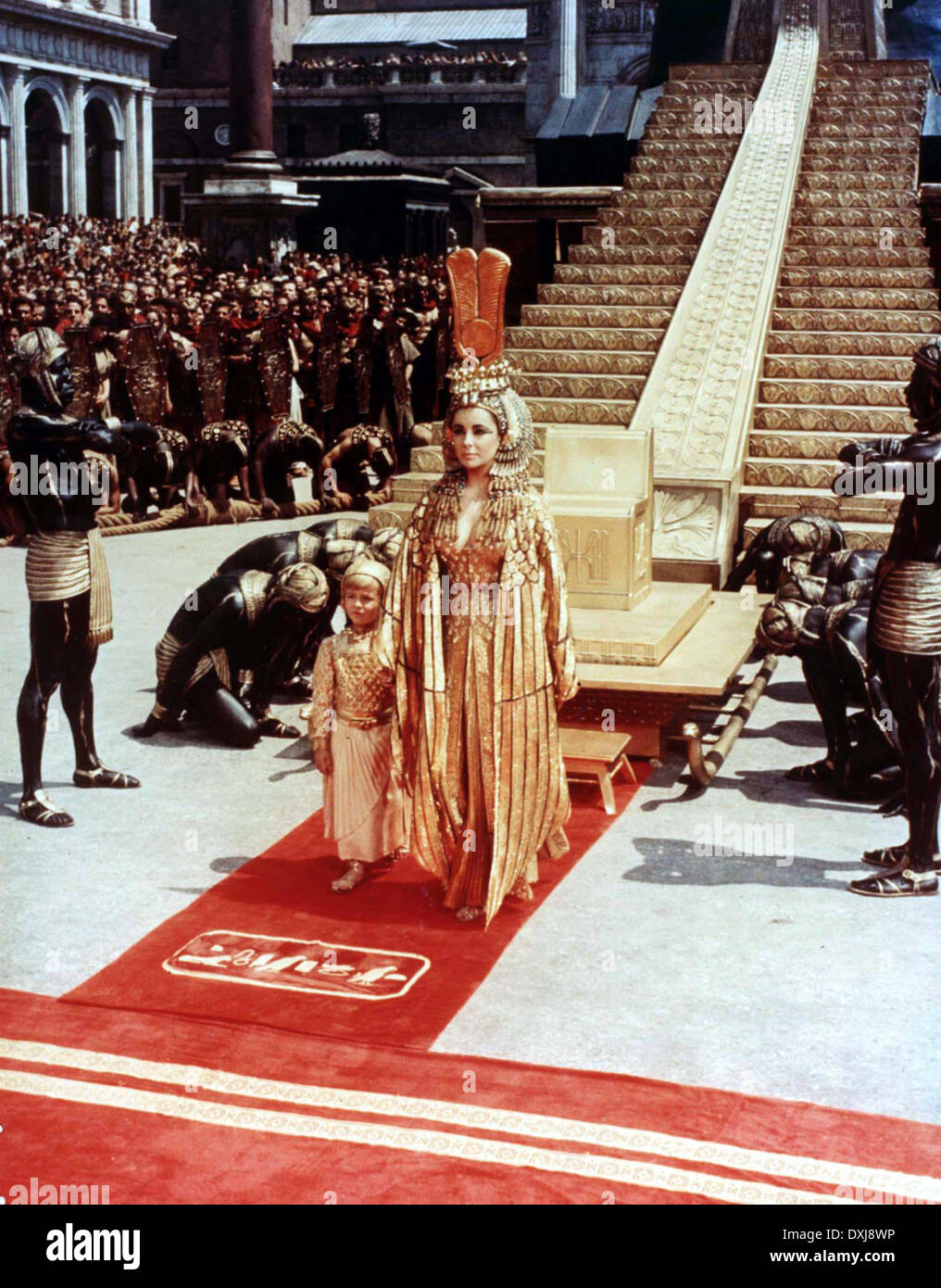 Elizabeth Taylor Cleopatra Film Still Stock Photos & Elizabeth Taylor ...