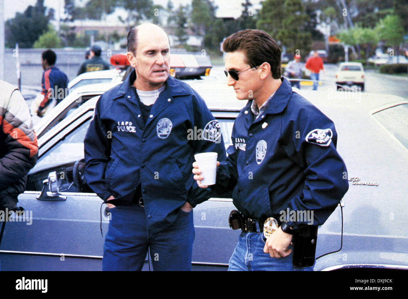 Colors 1988 sean penn hi-res stock photography and images - Alamy