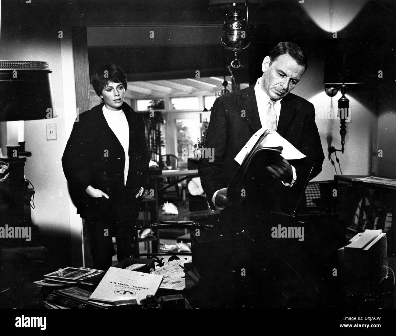 The detective 1968 frank sinatra hi-res stock photography and images ...