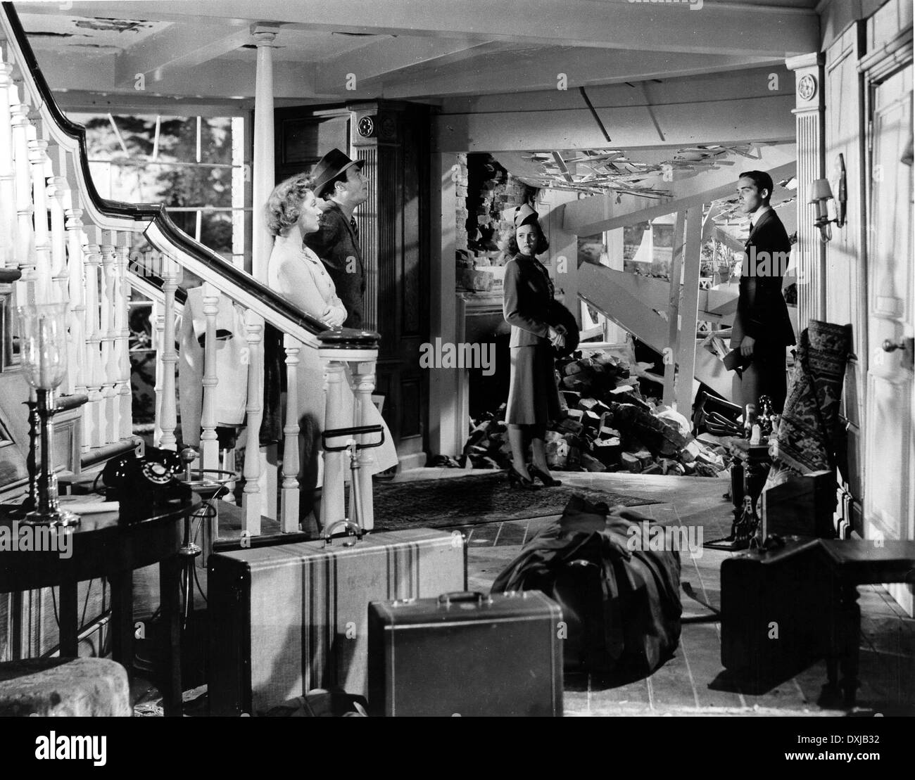 Greer garson film mrs miniver hi-res stock photography and images - Alamy