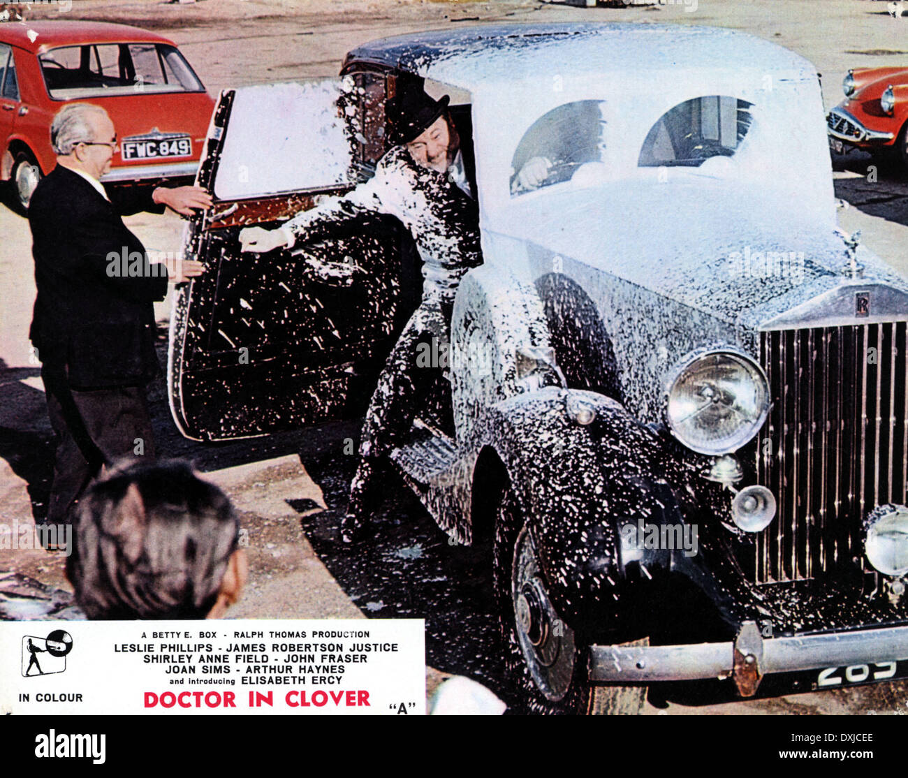 DOCTOR IN CLOVER (BR1966) JAMES ROBERTSON JUSTICE Stock Photo - Alamy