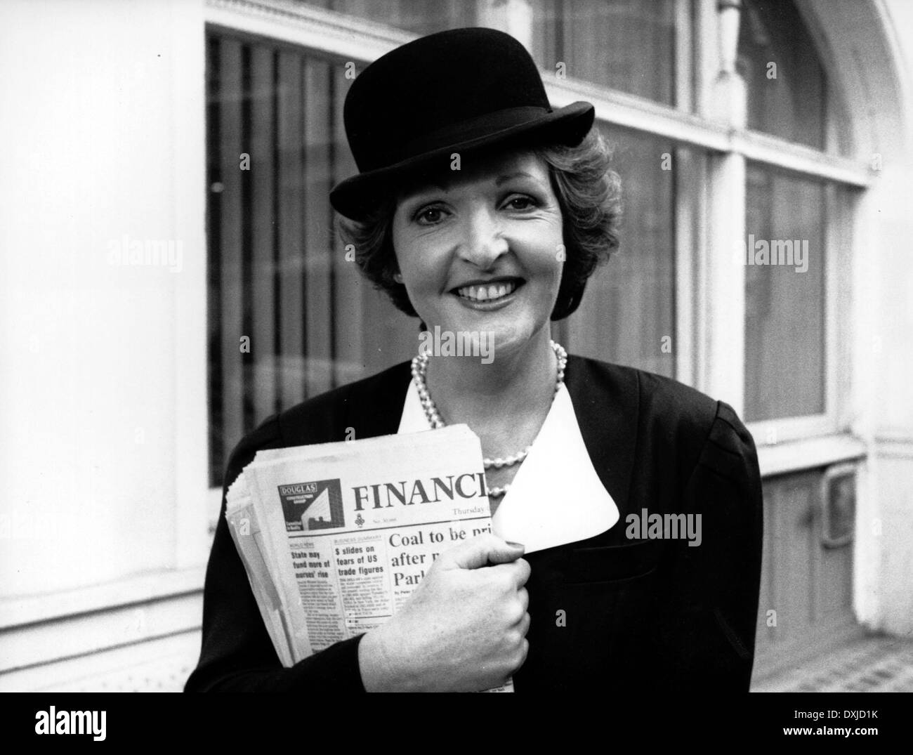 EXECUTIVE STRESS (1988) PENELOPE KEITH Stock Photo - Alamy
