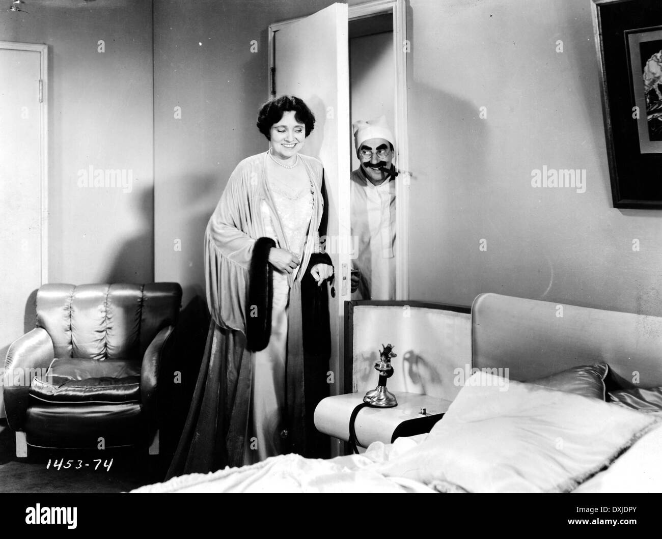 Duck soup 1933 hi-res stock photography and images - Alamy