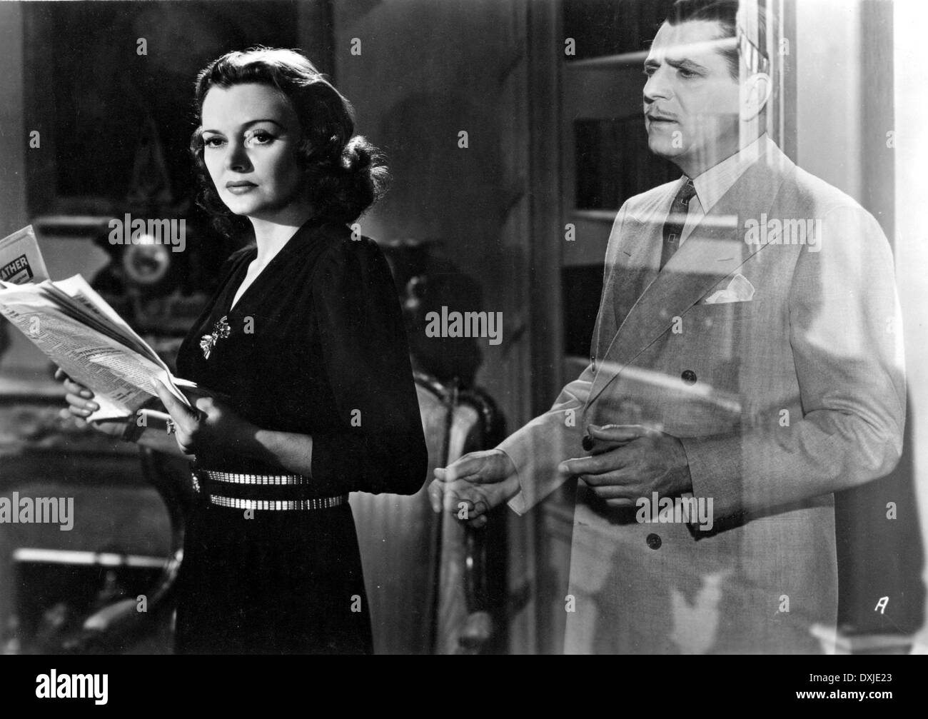 EARTHBOUND (US1940) ANDREA LEEDS, WARNER BAXTER GHOST Stock Photo - Alamy