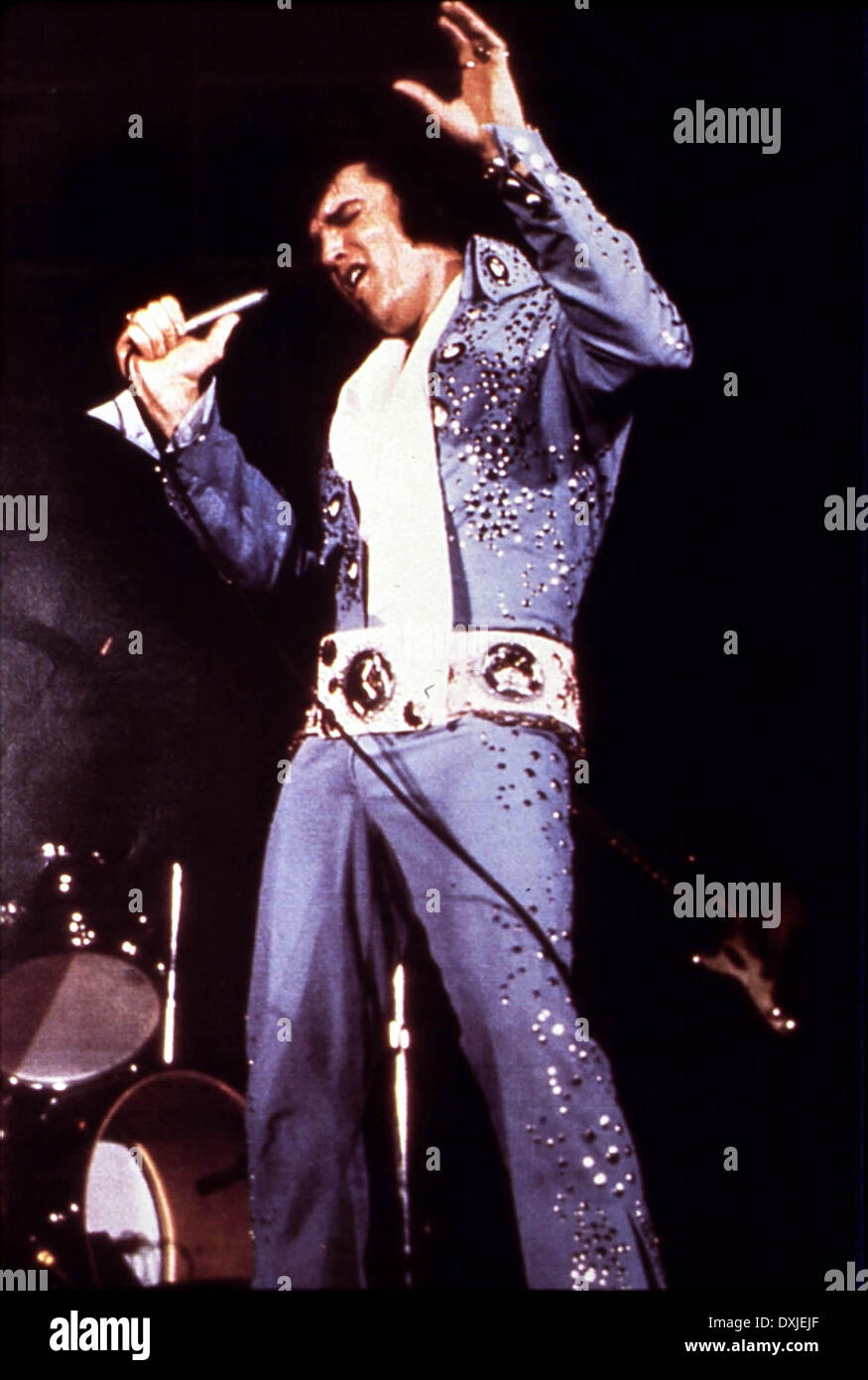 ELVIS ON TOUR Stock Photo - Alamy