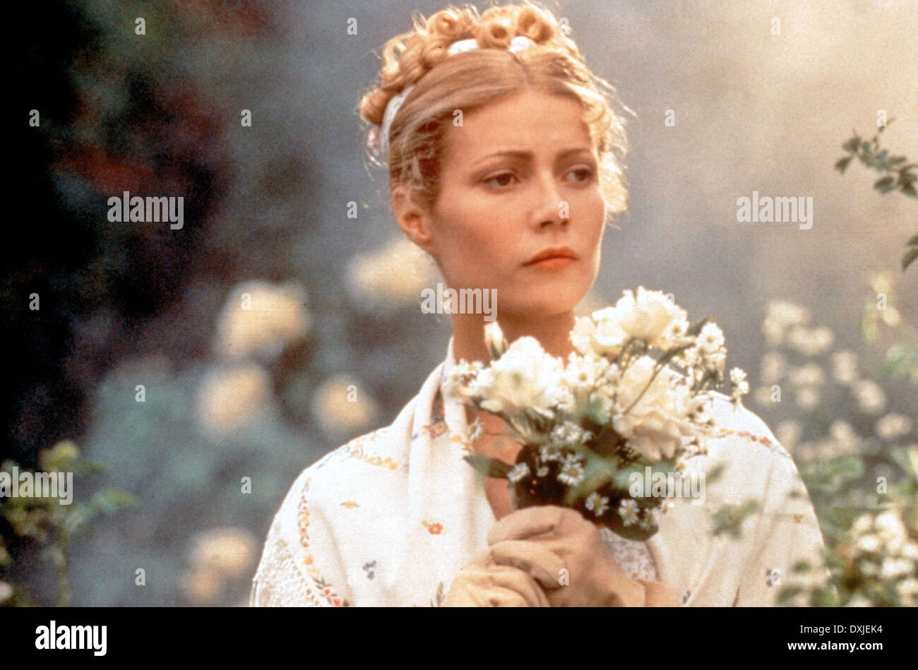 Emma 1996 gwyneth paltrow hi-res stock photography and images - Alamy