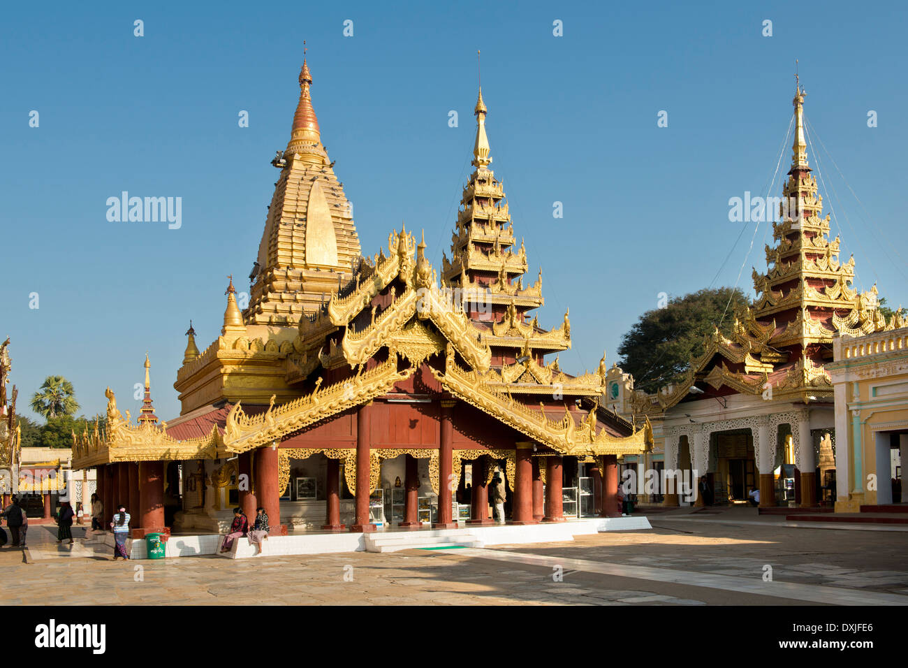 Shwe zigon hi-res stock photography and images - Alamy