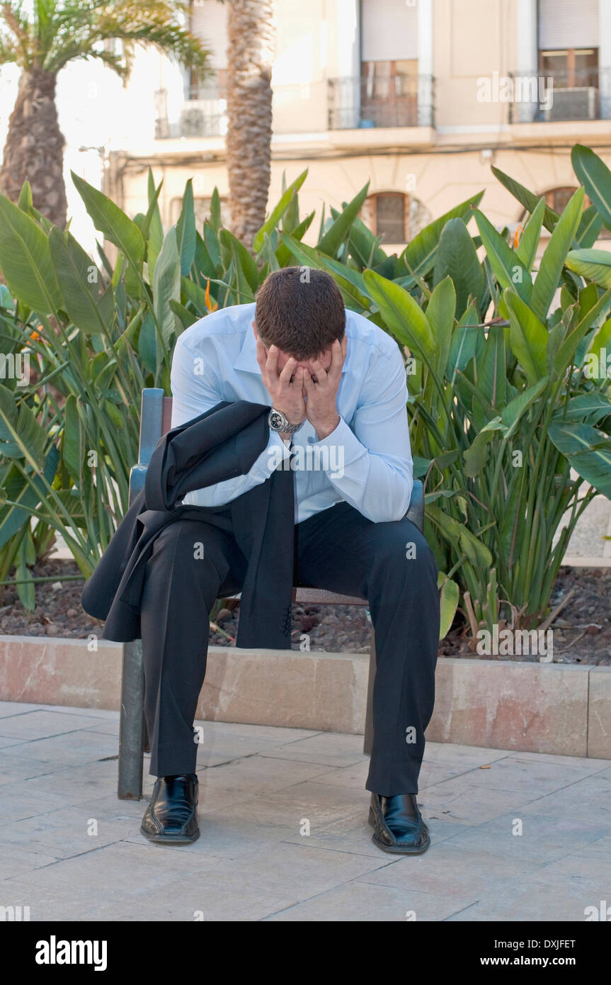 Distraught man hi-res stock photography and images - Alamy