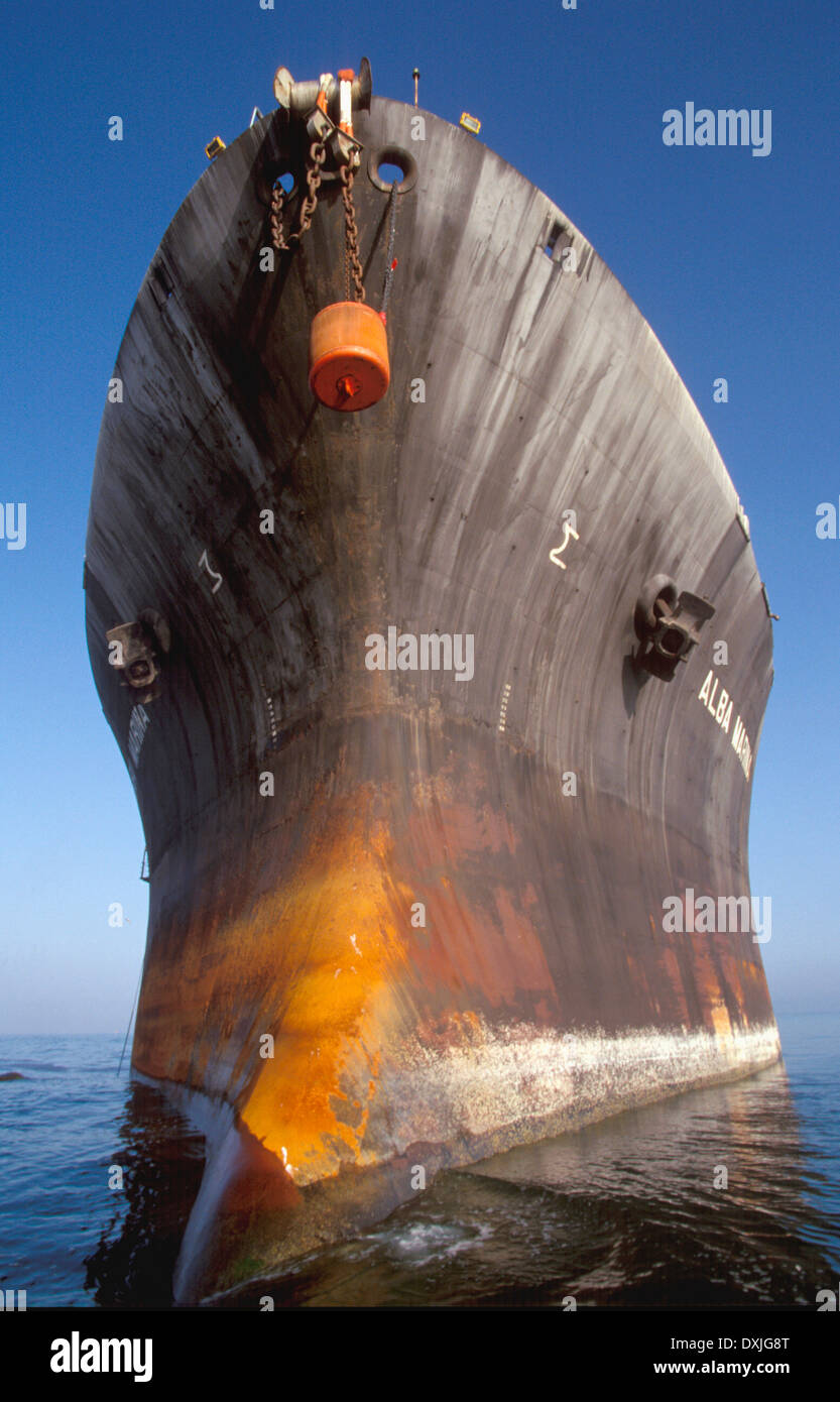 Bow cargo ship hi-res stock photography and images - Alamy