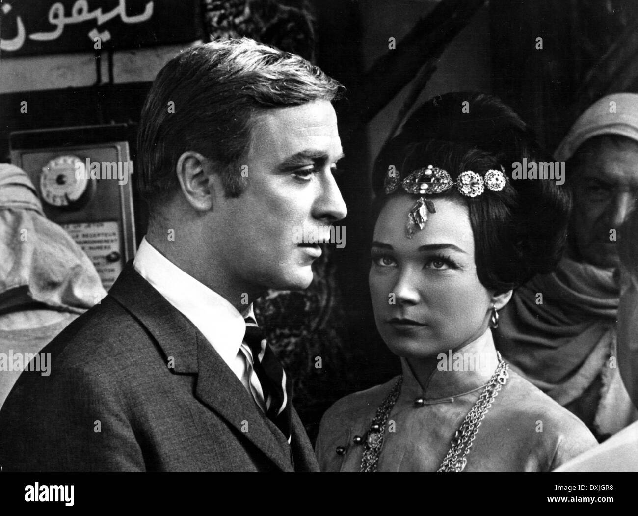 Gambit 1966 shirley maclaine Black and White Stock Photos & Images - Alamy