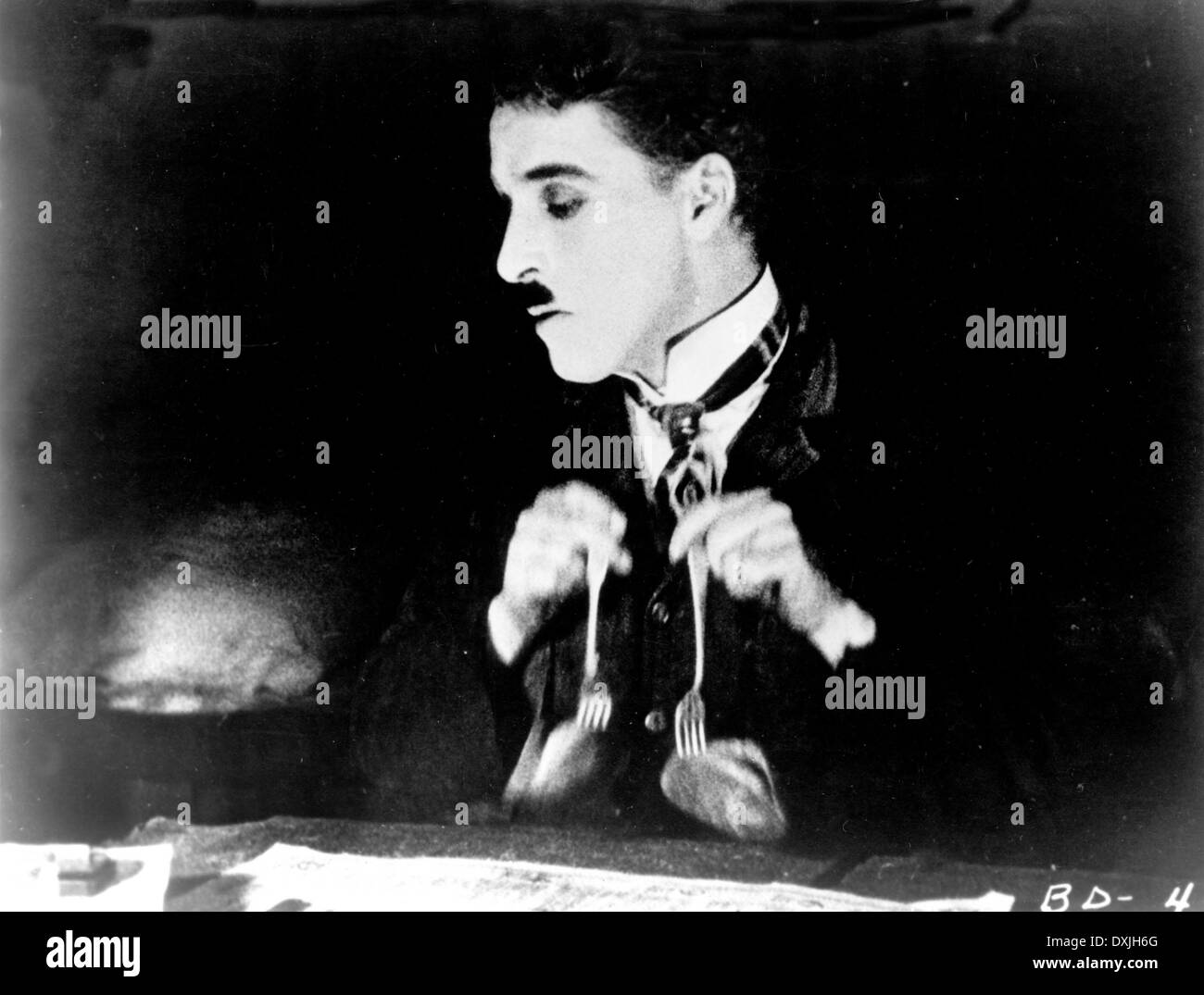 Charlie chaplin hi-res stock photography and images - Alamy