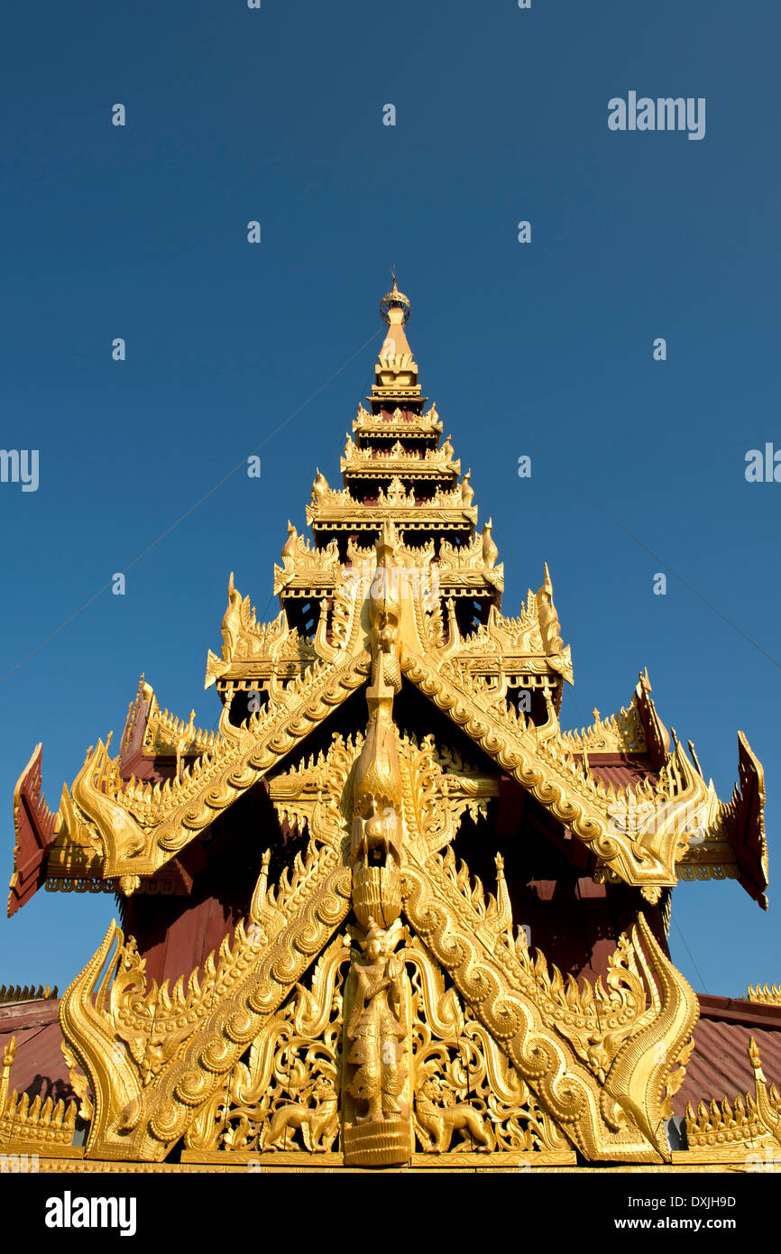 Myanmar, Bagan, Shwe Zigon paya Stock Photo - Alamy