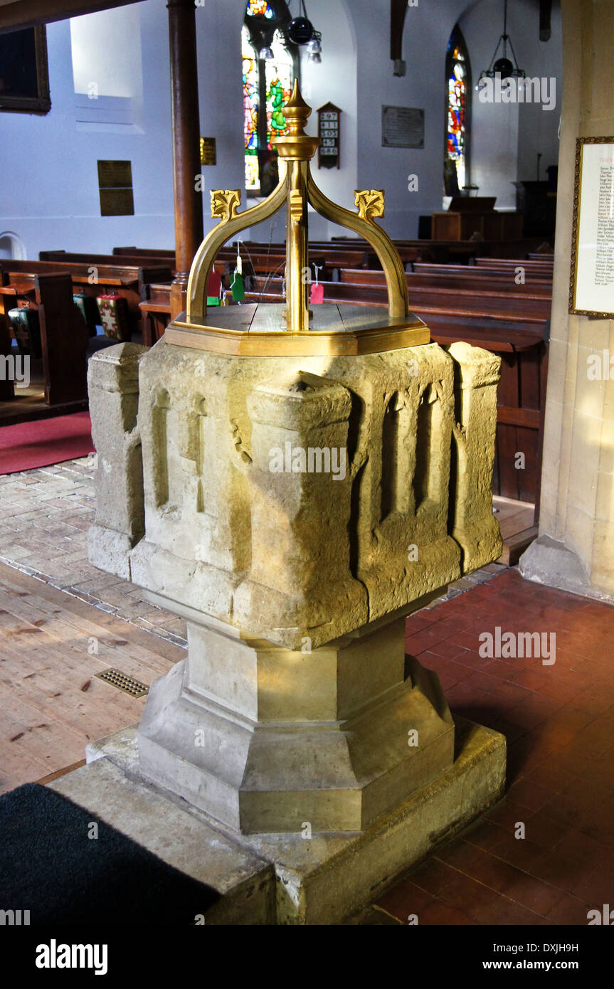 Church old baptismal font essex hi-res stock photography and images - Alamy