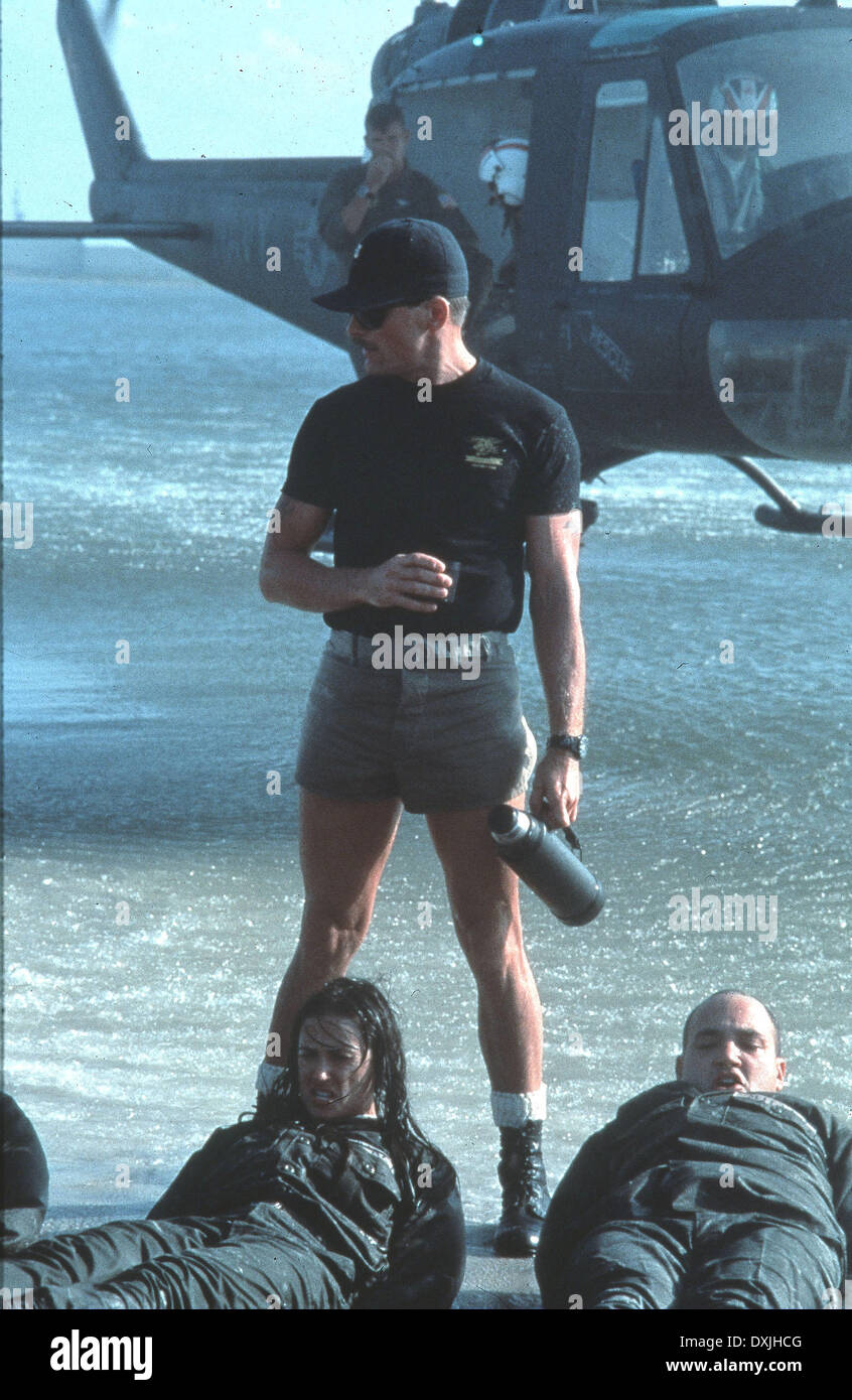 Demi moore g i jane hi-res stock photography and images - Alamy