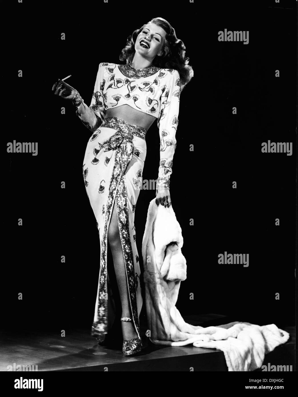 Rita hayworth gilda hi-res stock photography and images - Alamy