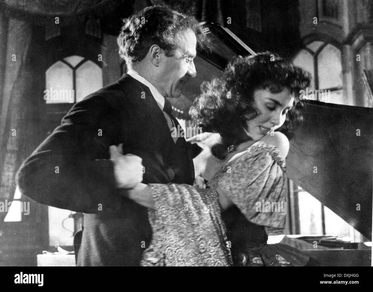 Gone earth jennifer jones 1950 hi-res stock photography and images - Alamy