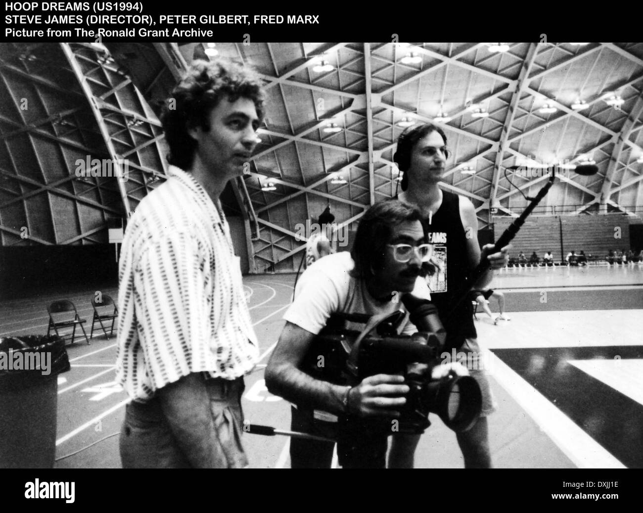 Hoop dreams 1994 hi-res stock photography and images - Alamy