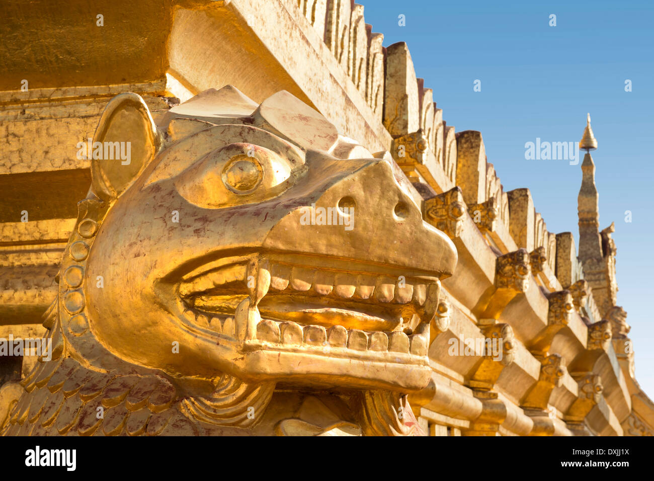 Myanmar, Bagan, Shwe Zigon paya Stock Photo - Alamy