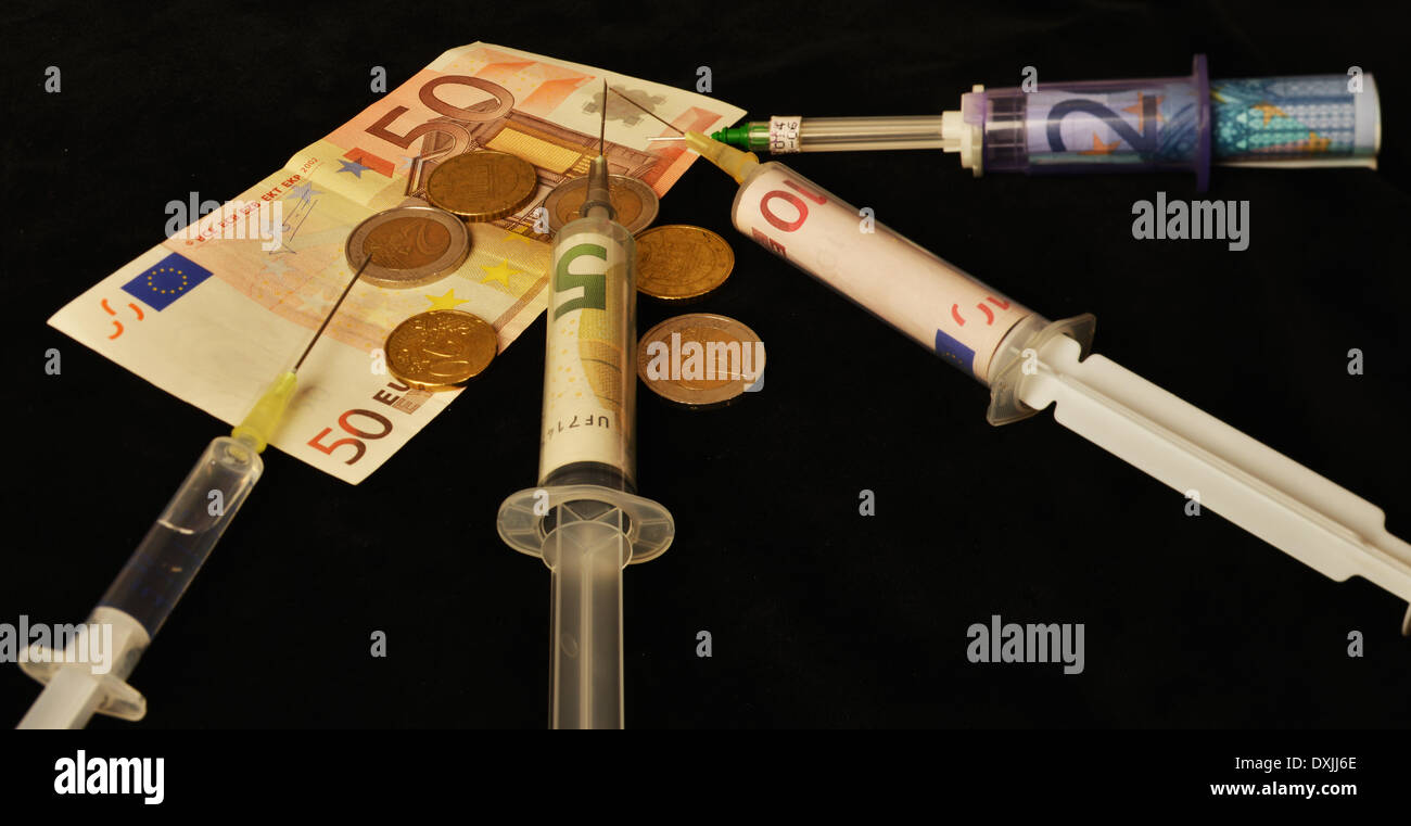 Symbol Photo for the topic: cash injection Stock Photo - Alamy