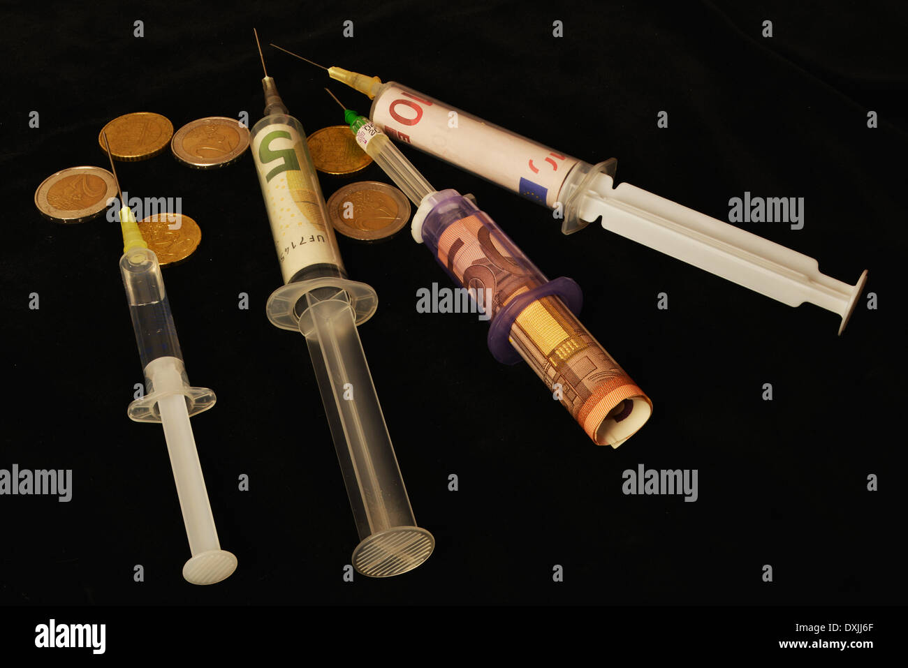 Symbol Photo for the topic: cash injection Stock Photo - Alamy