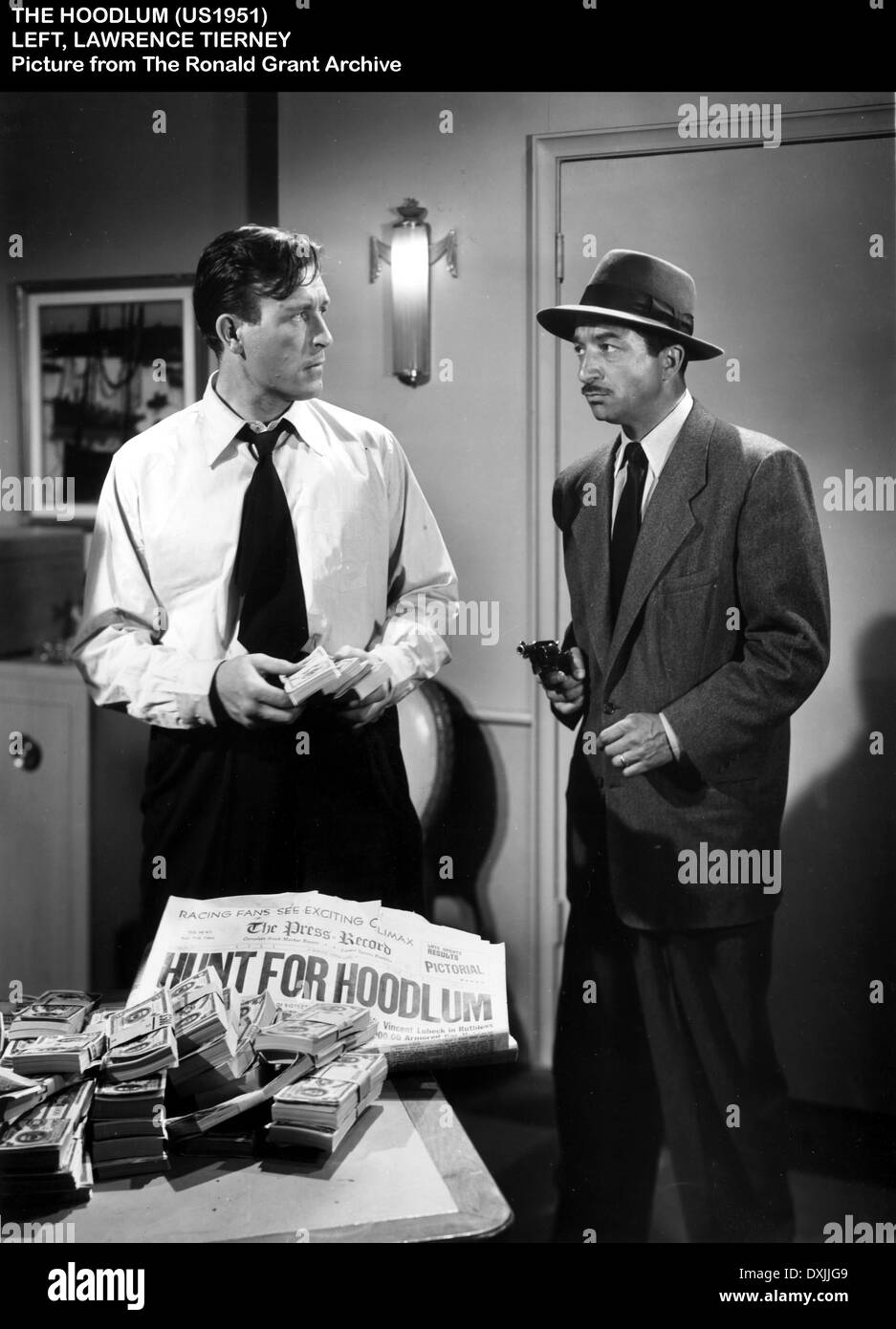 The hoodlum lawrence tierney 1951 hi-res stock photography and images ...