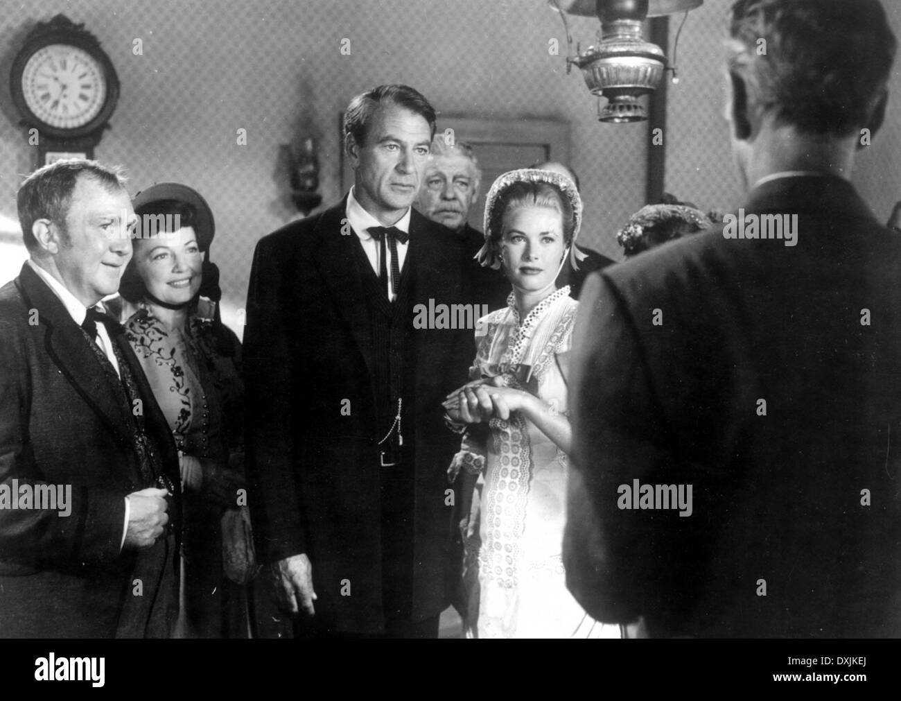 High noon 1952 hi-res stock photography and images - Alamy