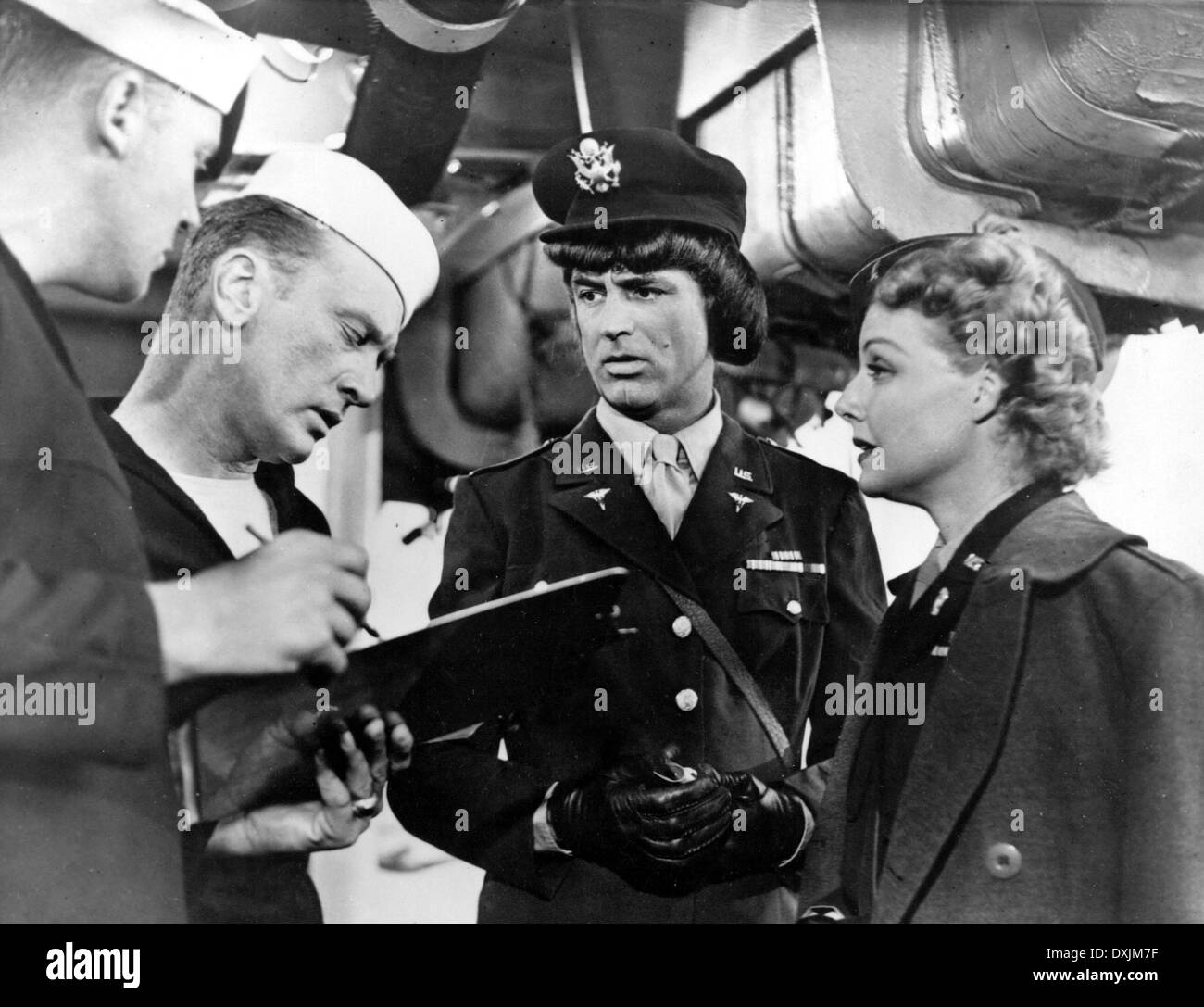 War bride hi-res stock photography and images - Alamy