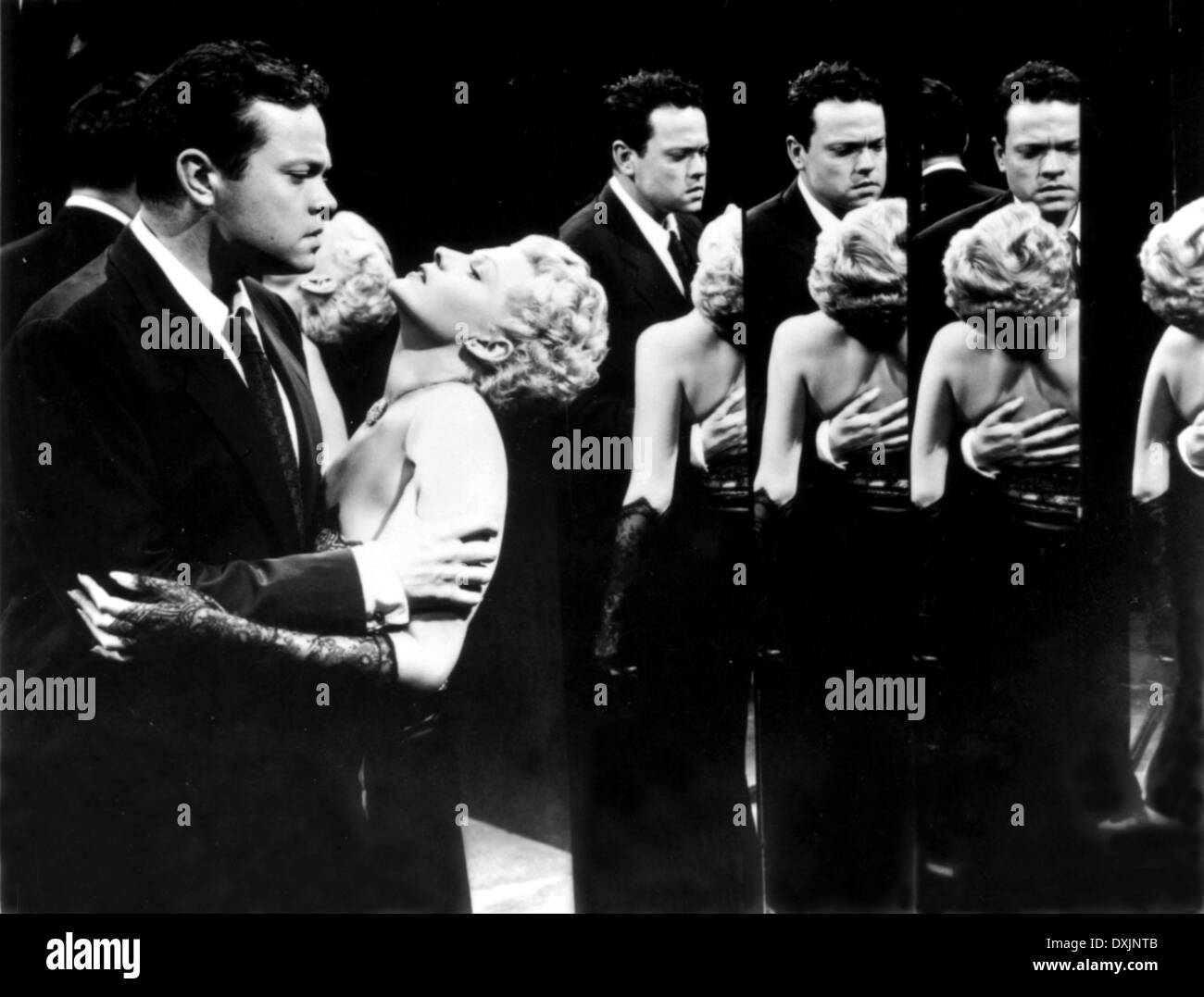 THE LADY FROM SHANGHAI Stock Photo - Alamy