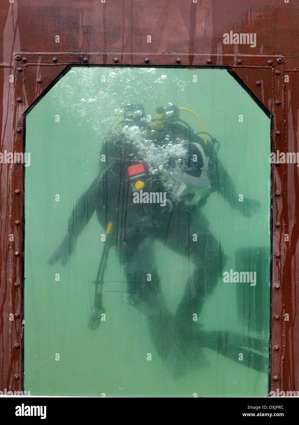 Military diving suit hi-res stock photography and images - Alamy