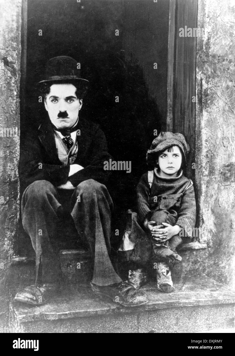 Charlie chaplin the kid hi-res stock photography and images - Alamy